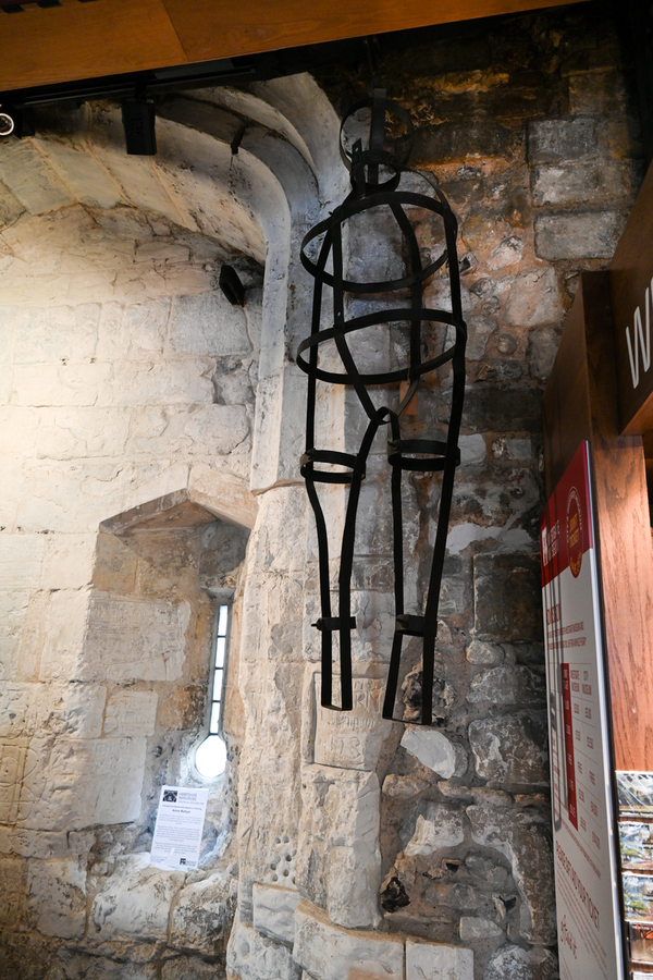 Hung in chains: the dark demise of John the Painter